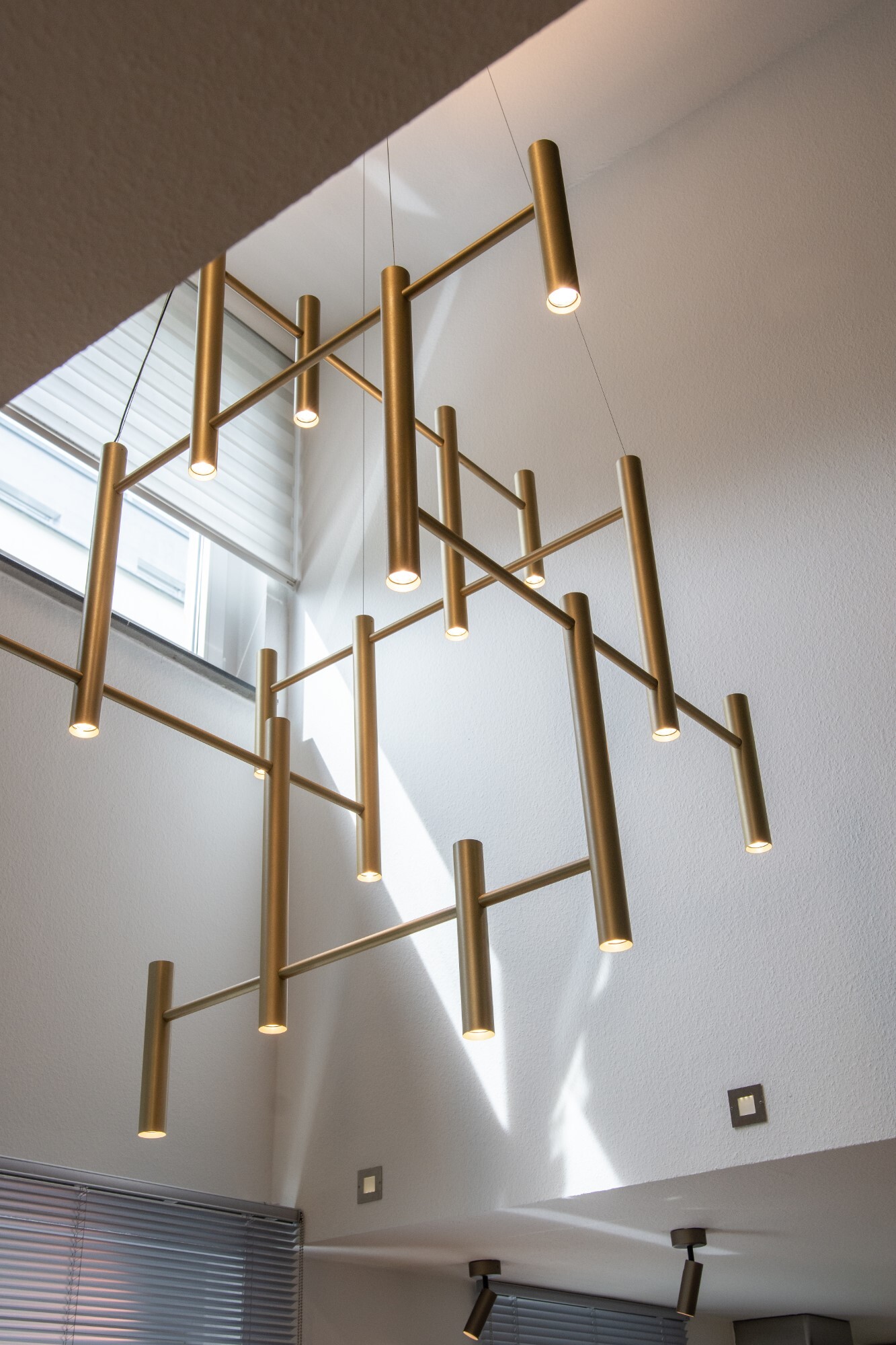 EVOLUTION - chandelier, spot and ceiling light | SATTLER lighting