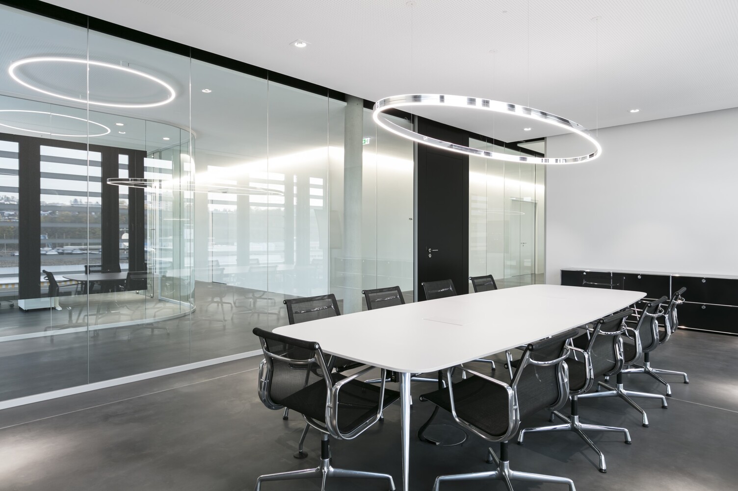 Lighting for meeting rooms & conference areas | SATTLER
