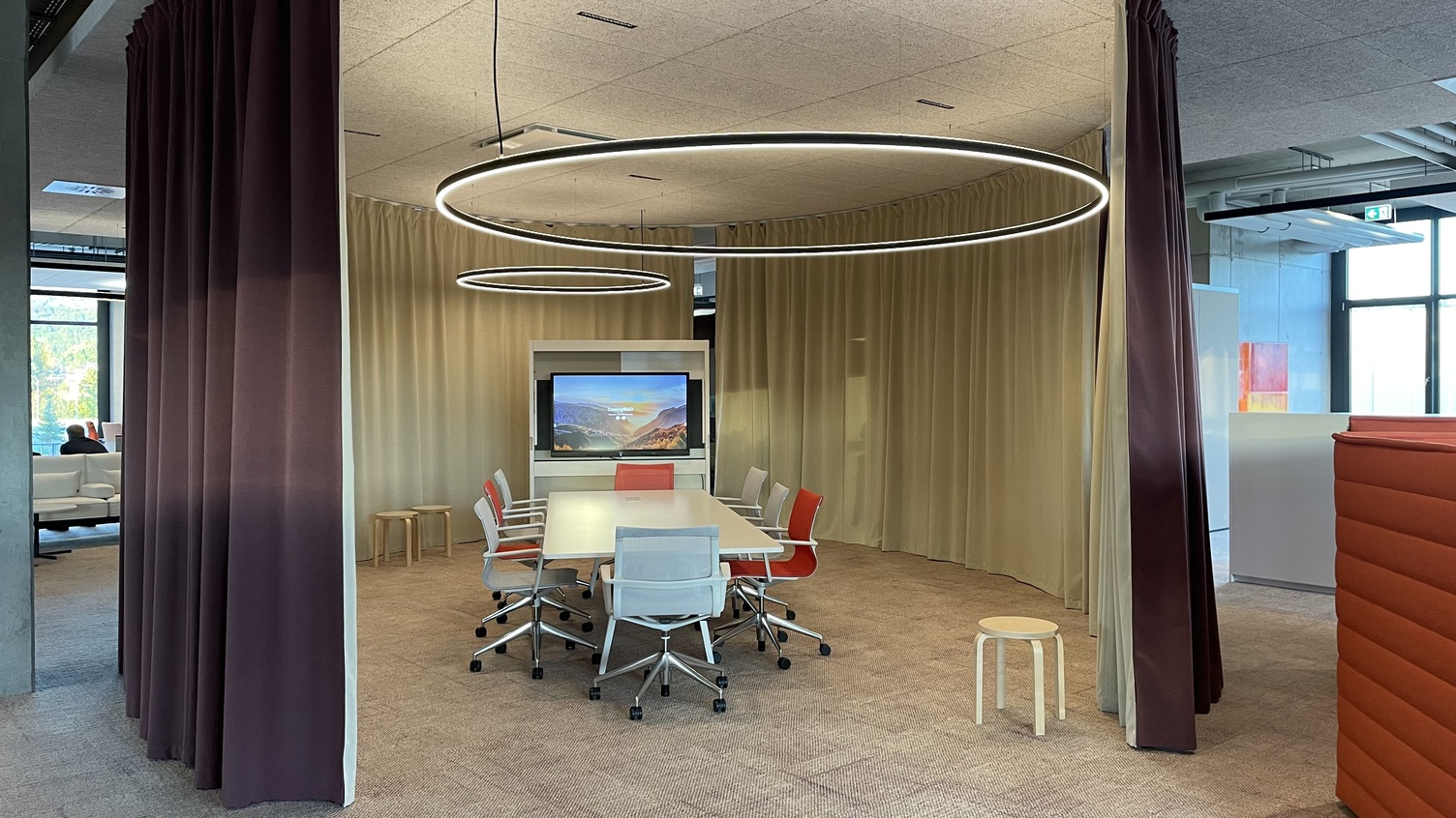 Lighting for meeting rooms & conference areas | SATTLER