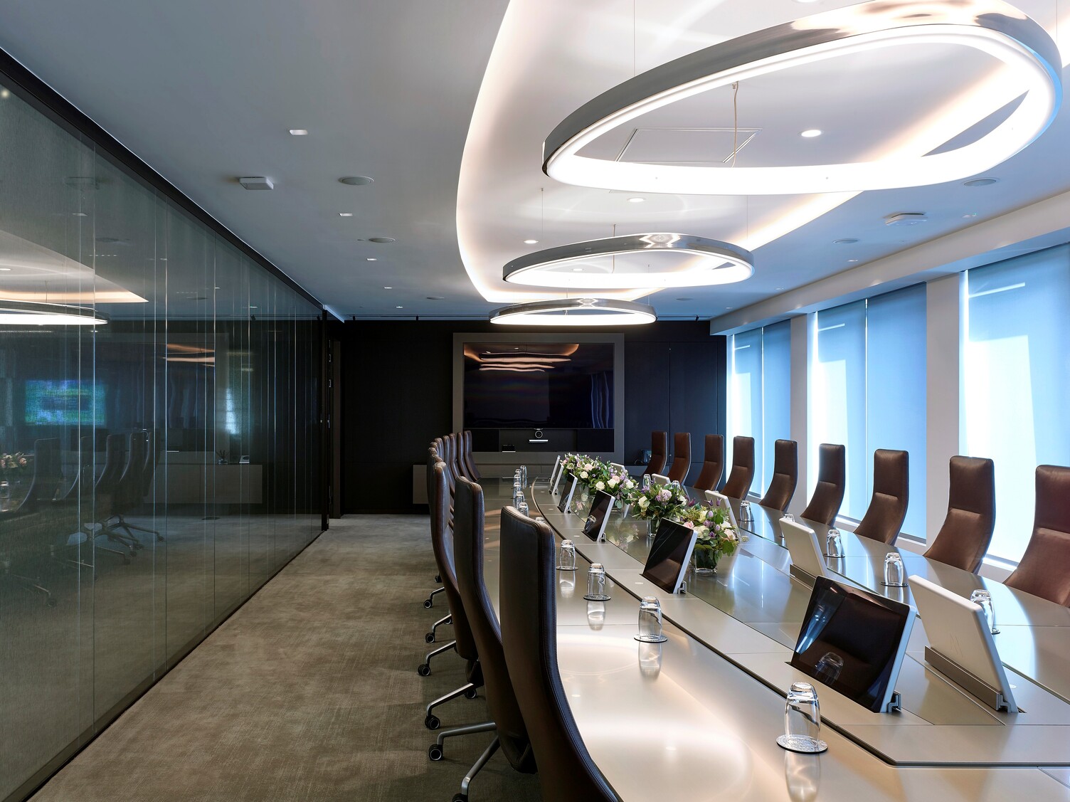 SOFT DELTA L 1340x1309 - rounded triangle LED profile luminaire with L ...